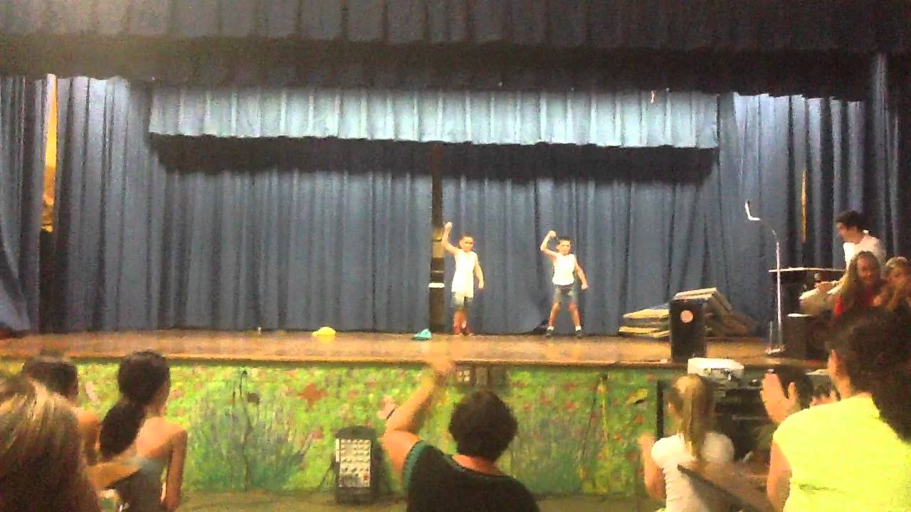 Dylan & JD Sexy & I know it - YouTube