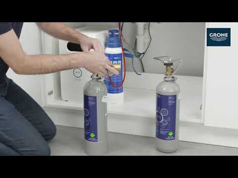 Installation tutorial for Grohe Blue Professional CO2 Bottle / Tutorial ...