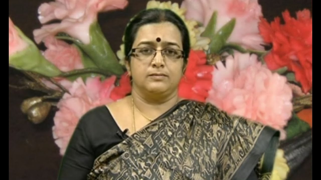 Episode 94 - Mangaivannam - Mrs. Revathy Kumar - Cold Porcelain Flowers arrangements. - YouTube