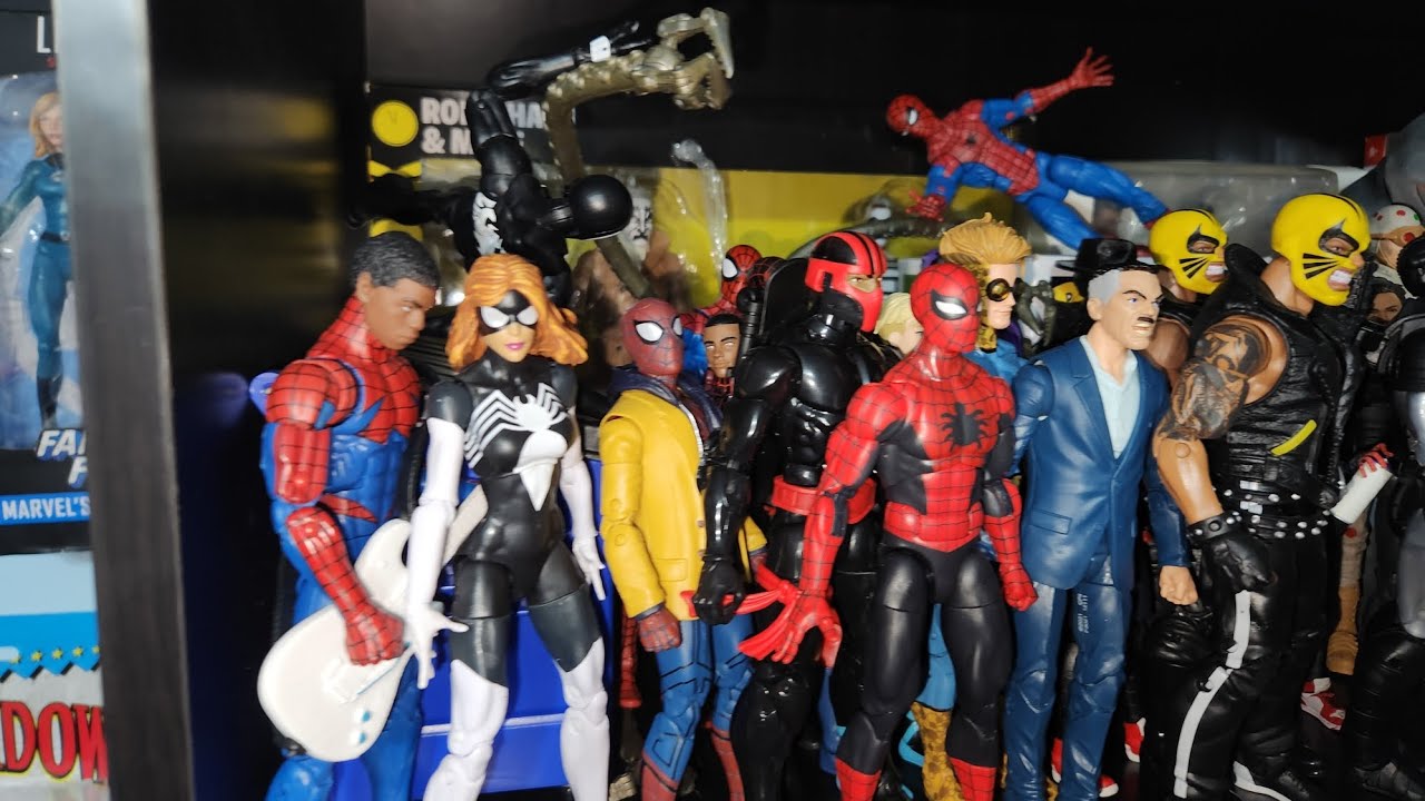 DEEP IN THE COLLECTION SHELF #goybot #dccomics #marvellegends # ...