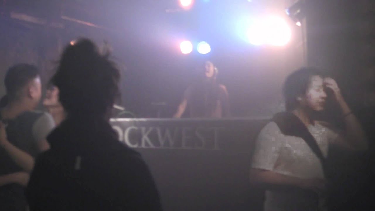 DJ YUMMY 20110409 DONUTZ presents DEPTH @ROCKWEST - YouTube