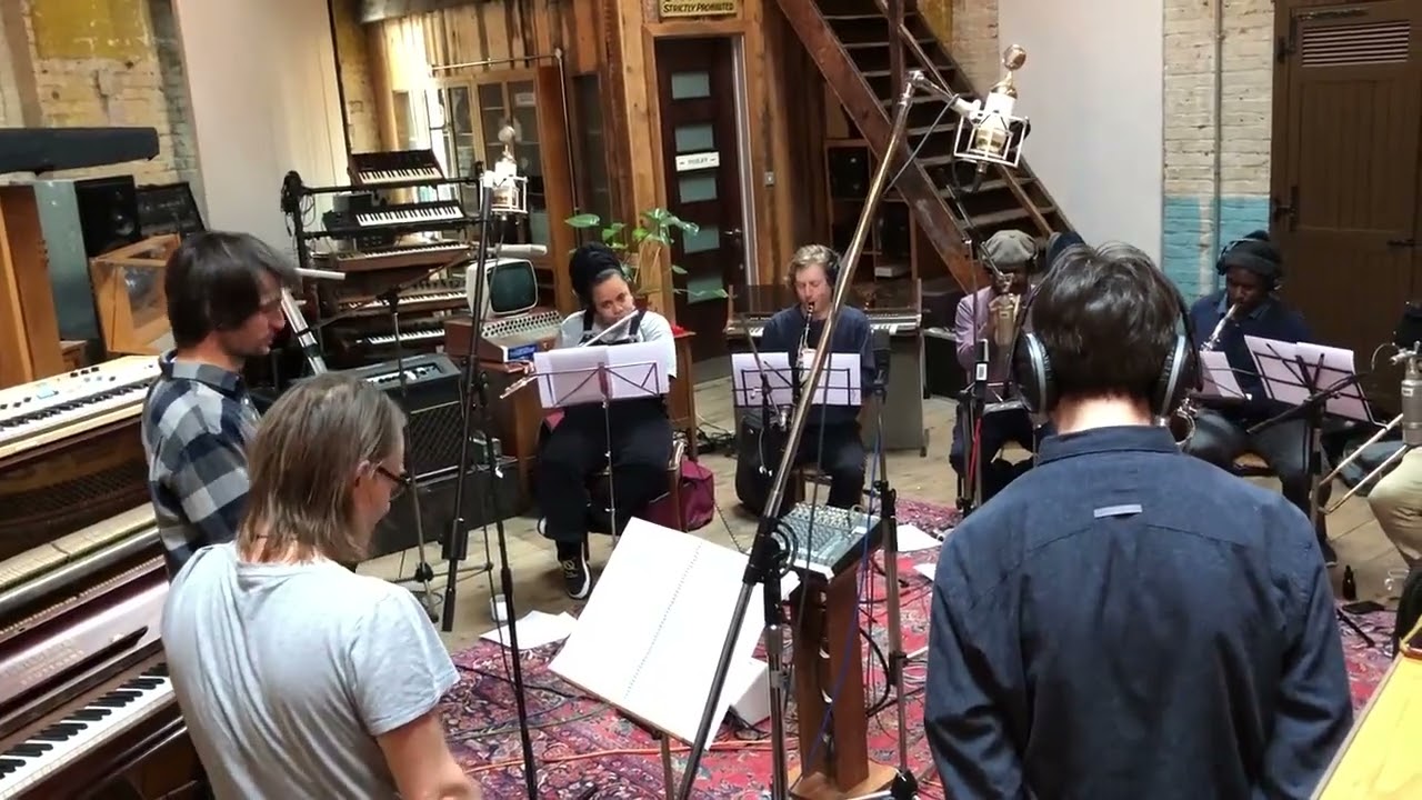 (2022/05/13) Behind the Scenes "Home Movie" 4 - A Light for Attracting ...