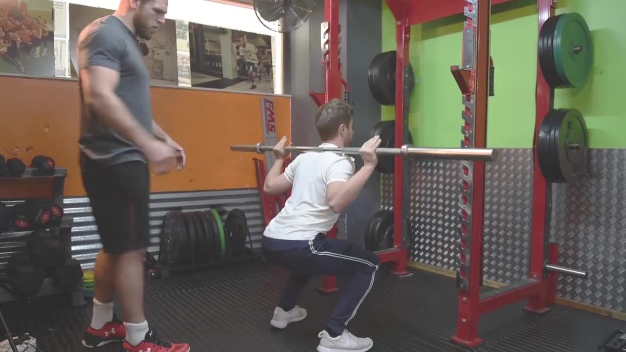How to Squat Properly! - YouTube