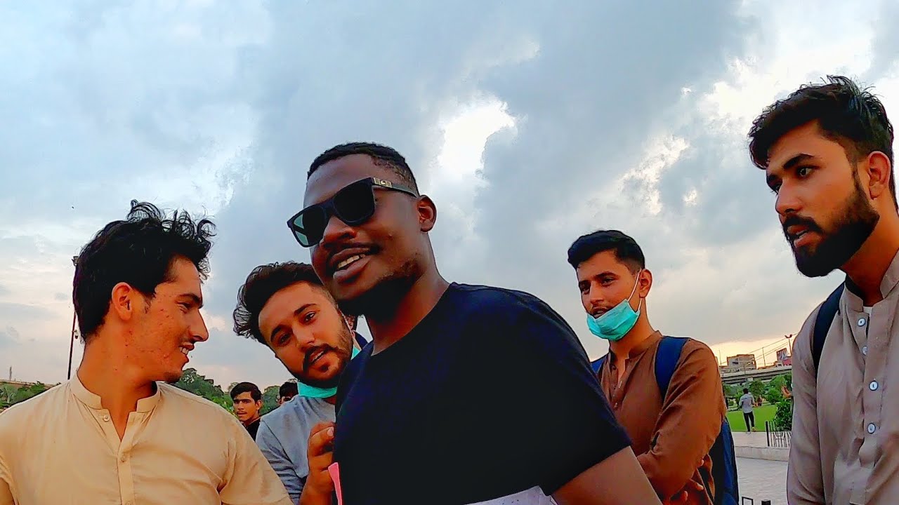 Welcome to Our country, No one will touch you | Pakistani locals 🇵🇰 ...