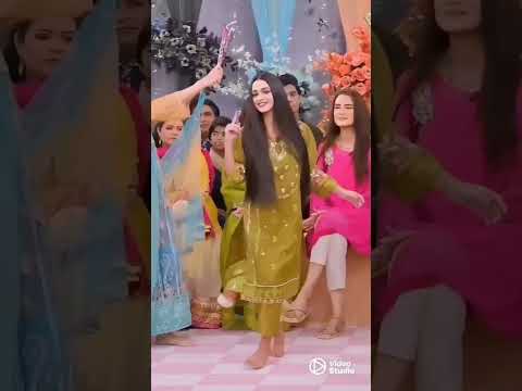 Batiyan Bujhai rakhdi mein // viral wedding dance Aisha #aisha#dance