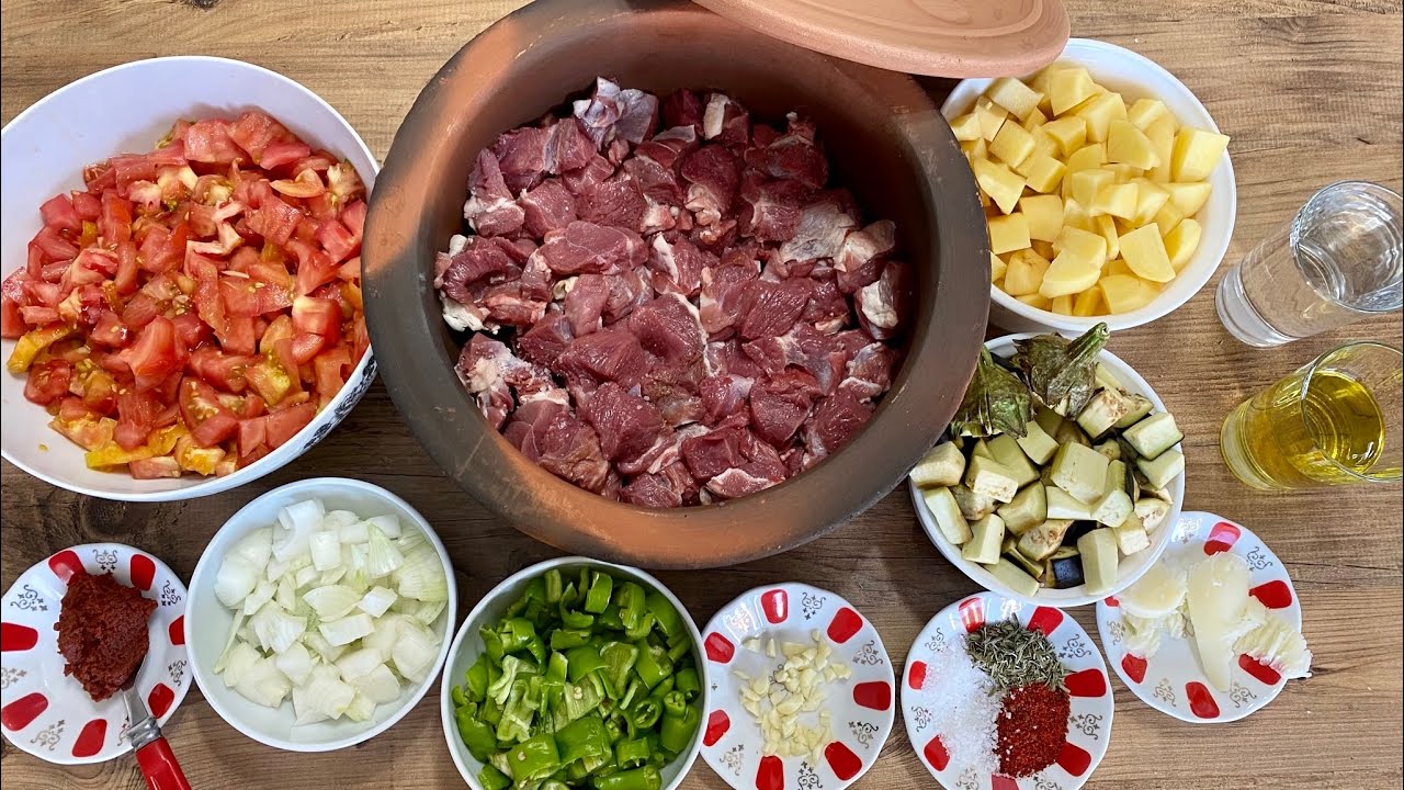 Lokum Gibi🔥Etli Güveç Nasıl Yapılır?Ateşte Güveç Tarifi|güveç yapımı ...