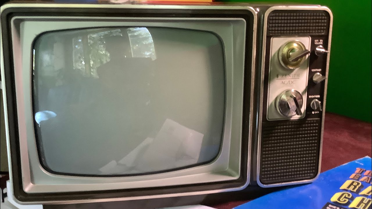 Vintage 1978 b&w 12 inch Zenith SOLID STATE CRT Tv - YouTube
