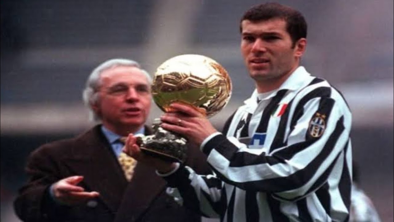 Zinedine Zidane's Unforgettable Story - YouTube