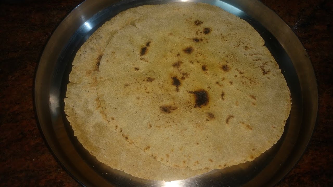 Jowar roti in Jonna rotte , jonna roti recipe జొన్న రొట్టె చేసే విధానం ...