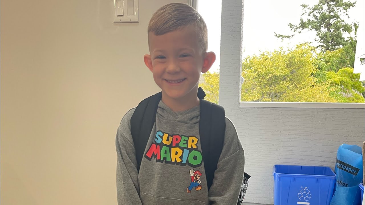 Tyson playing Super Mario Odyssey on Nintendo Switch - YouTube