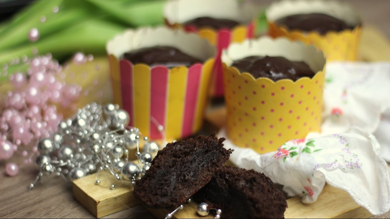 Schoko-Loco-Muffins mit Schokoguss| verrückt-lecker und saftig| Basic ...