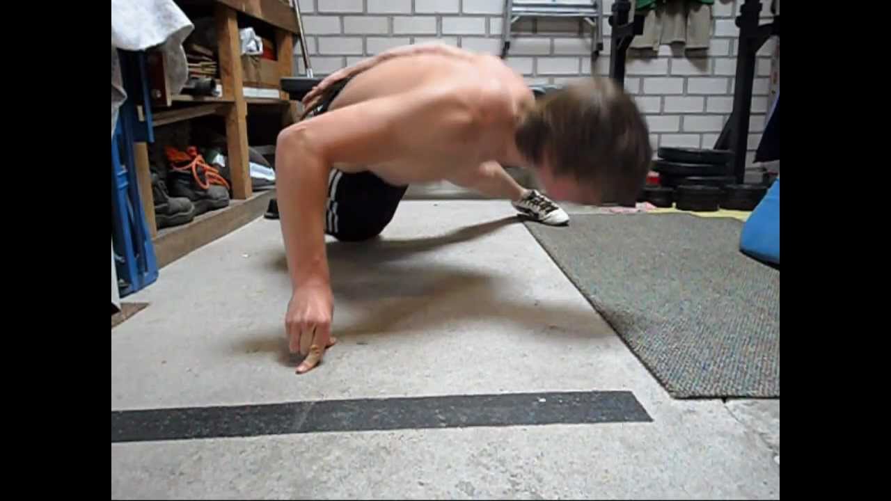 Tutorial Two Finger Push Up! - YouTube
