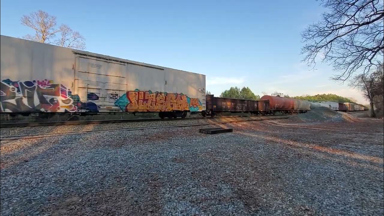 UP 8677 leads the short northbound manifest and a horn greeting!! - YouTube