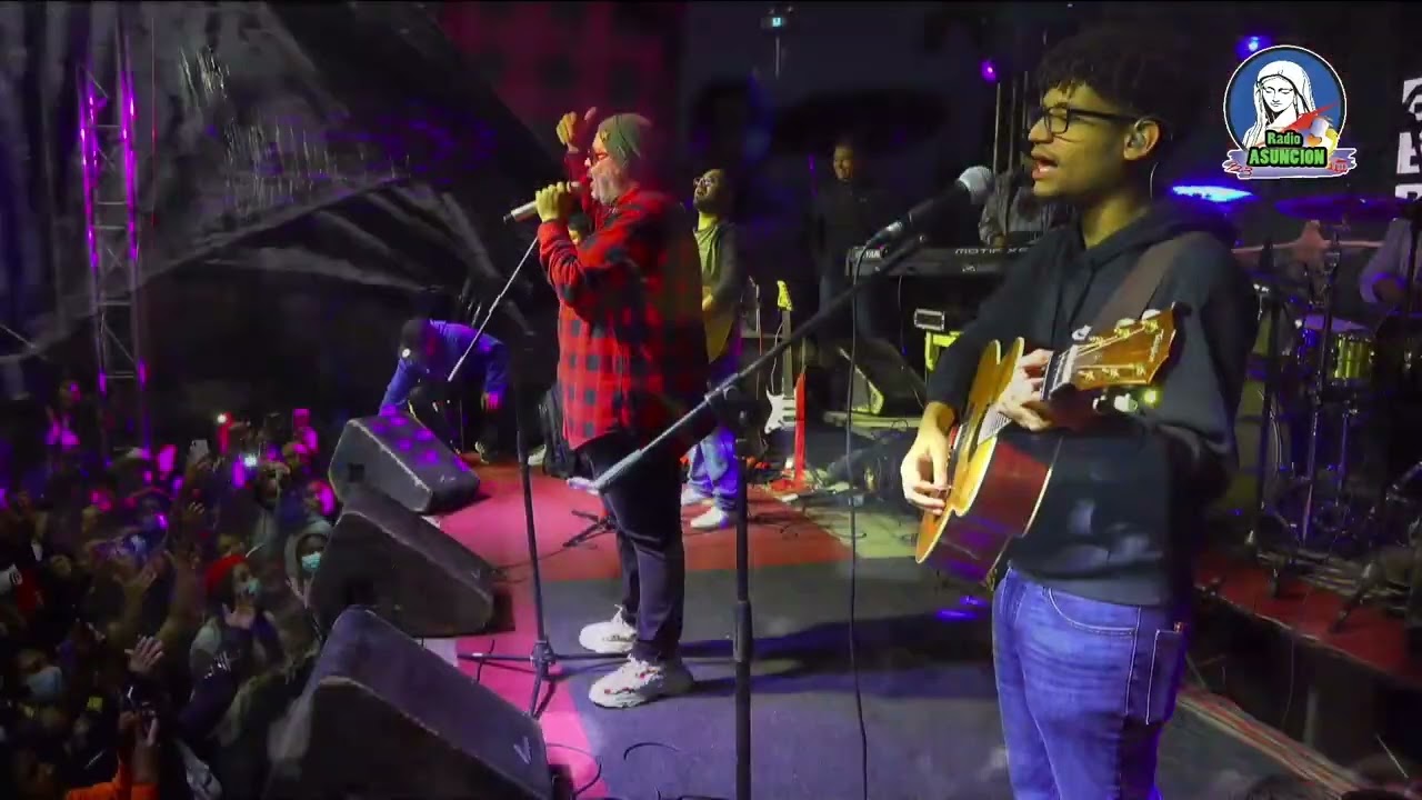 Jon Carlo - Baja la Unción (Concierto 29 de Julio) - YouTube