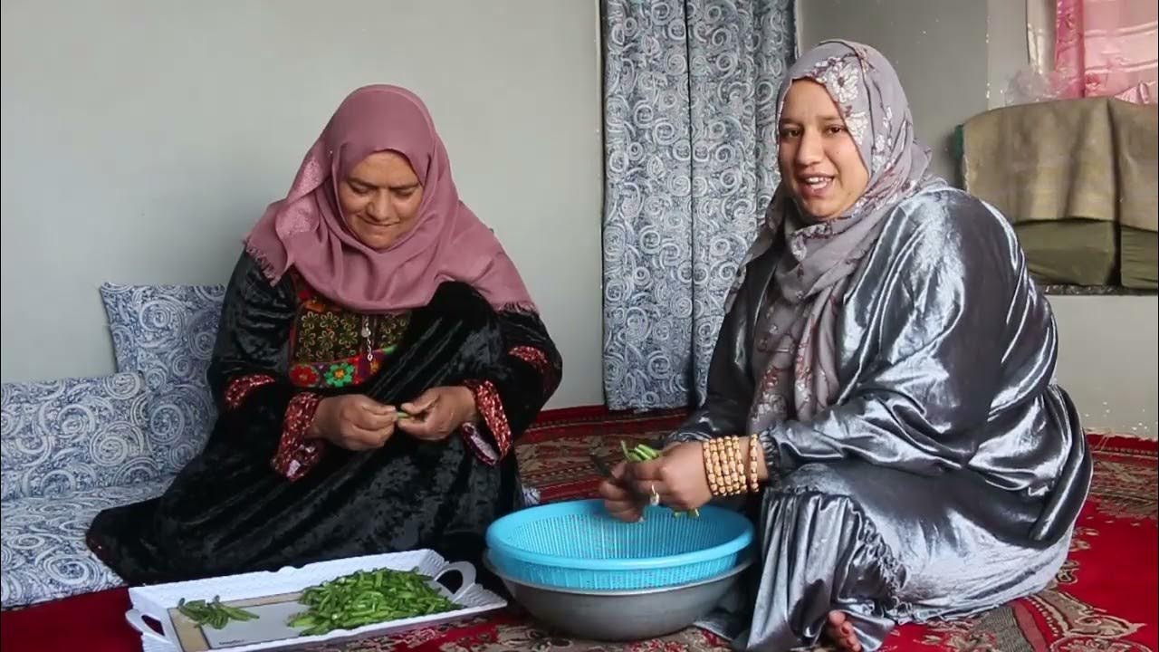 افطار با ما قسمت سوم پختن قورمه فاصلیه خوش مزه به افطاری😋 Youtube