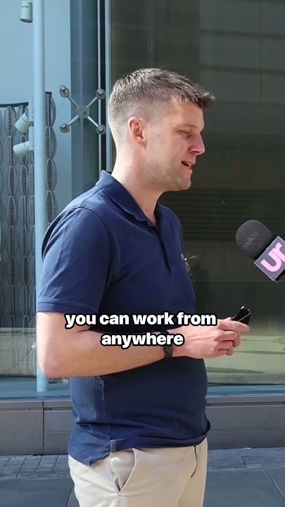 How much does a Computer Programmer earn in Manchester, England? # ...