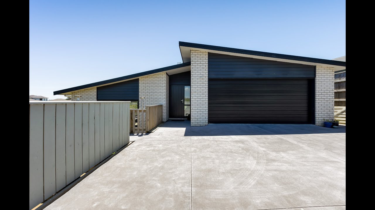 5a Amy Way, Bell Block - YouTube