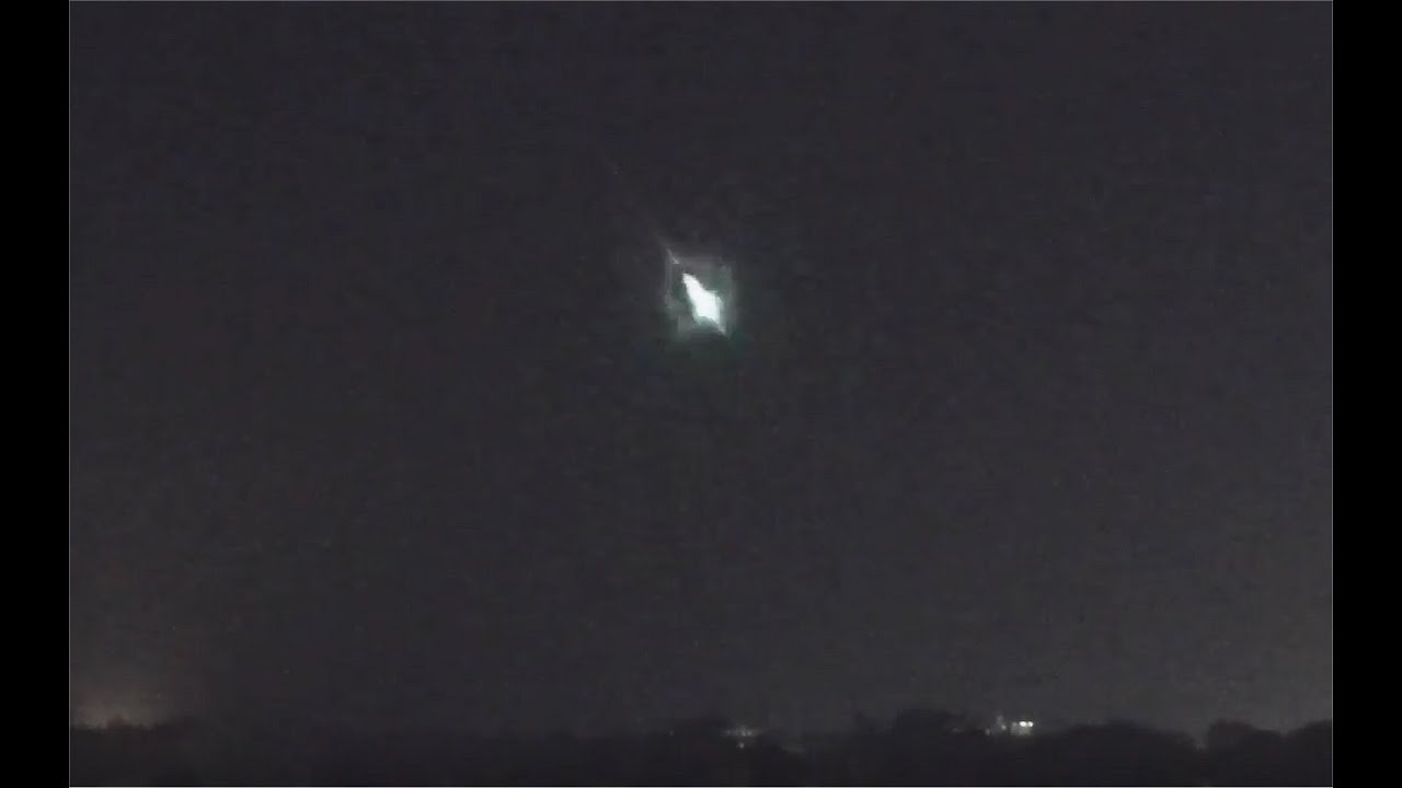 Meteor Fireball Over Michigan ( October 23rd, 2022 ) - YouTube