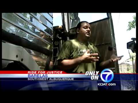 No papers, No fear bus passes through NM - YouTube