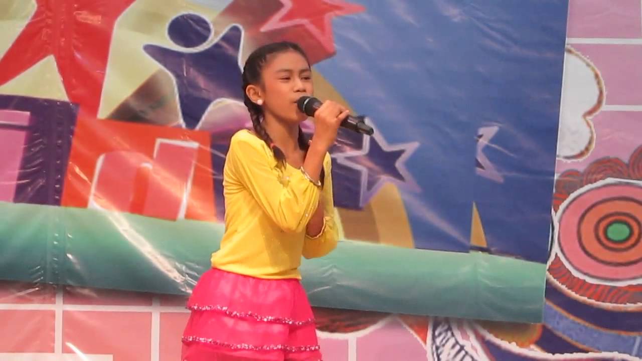 bida kid dance with sombody - YouTube