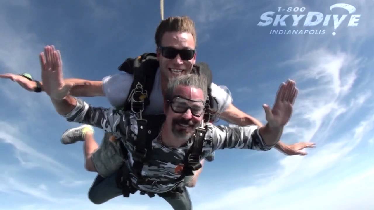 Kevin Kinder's Tandem skydive! - YouTube