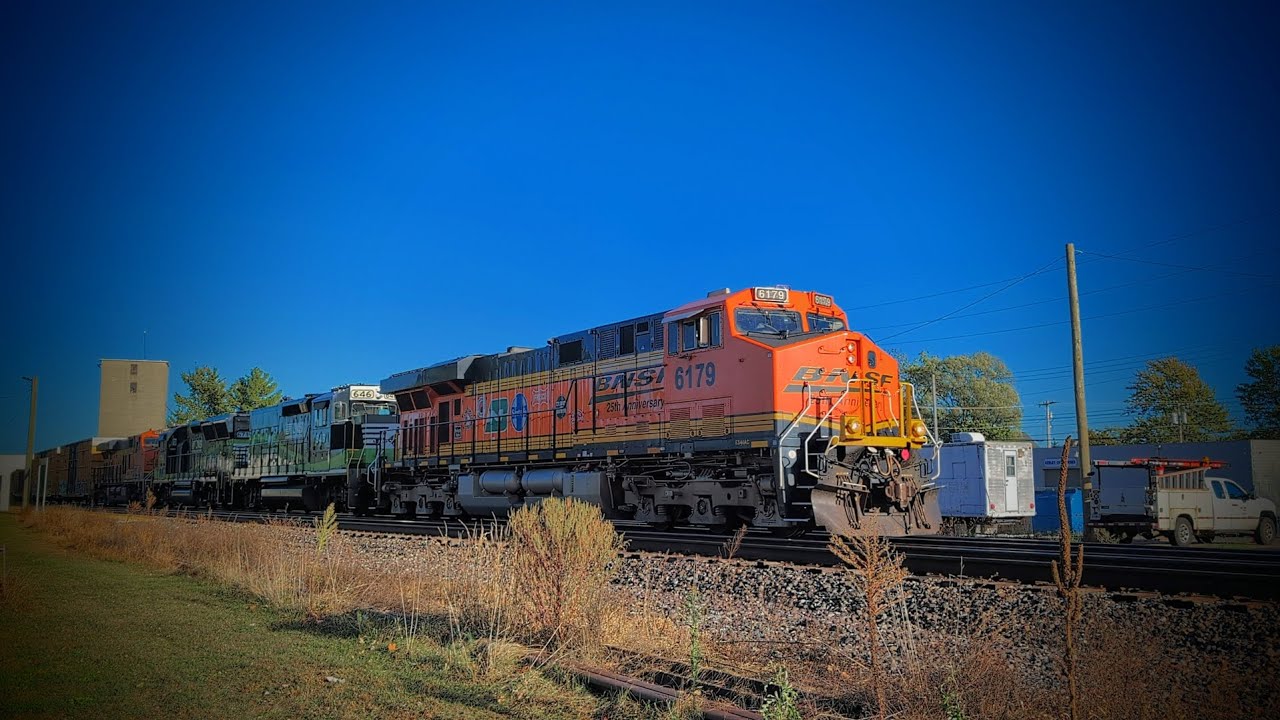 BNSF 6179 on NS 13Q WITH 2 GREEN UNITS at MP342 in Bryan OH - YouTube