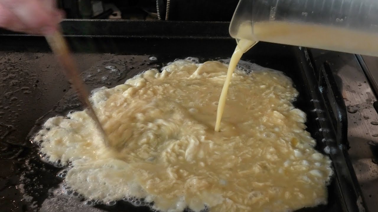 Breadless Burger! Omelet Burger - Korean Food オムレツバーガー 오믈렛 버거 煎蛋卷汉堡 ...