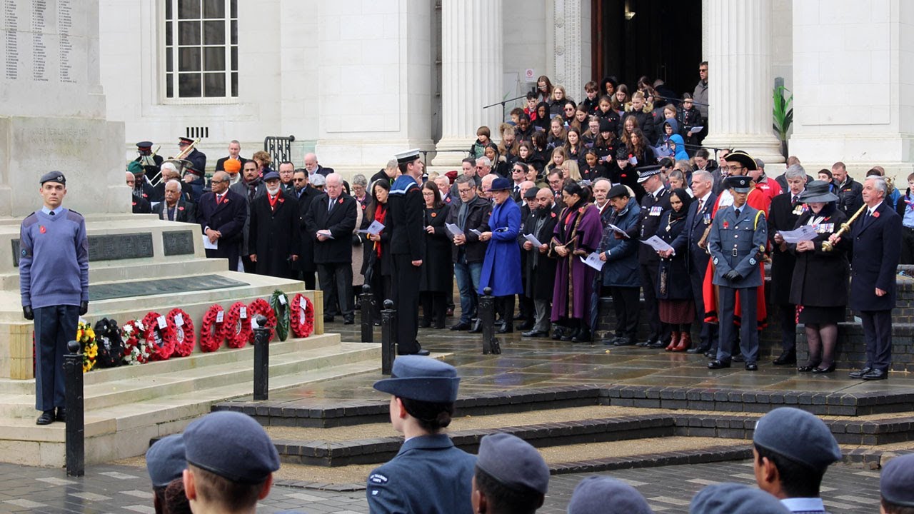 Service of Remembrance | Luton 2023 | Full Service & Parade - YouTube
