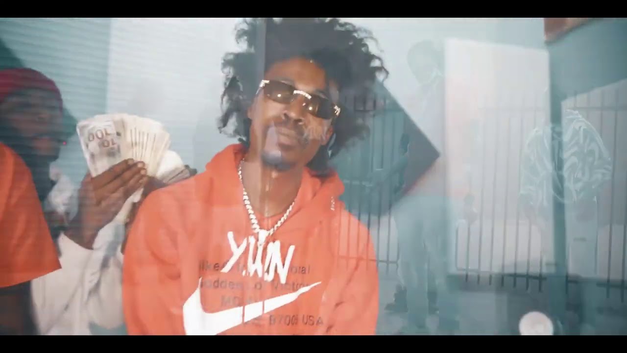 Slimmy B x DaBoii X MoneyBagz Buzz - "Runtz Pack" (Official Video ...