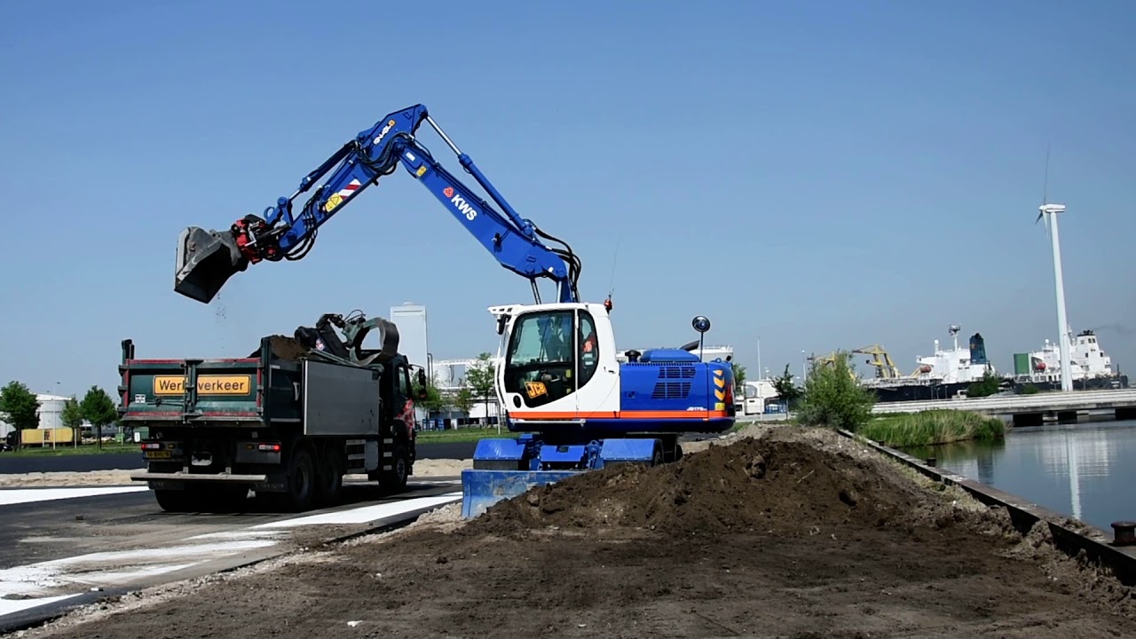 JCB JS 175W+ mobile excavator with Rototilt R6 tiltrotator - Jan van ...