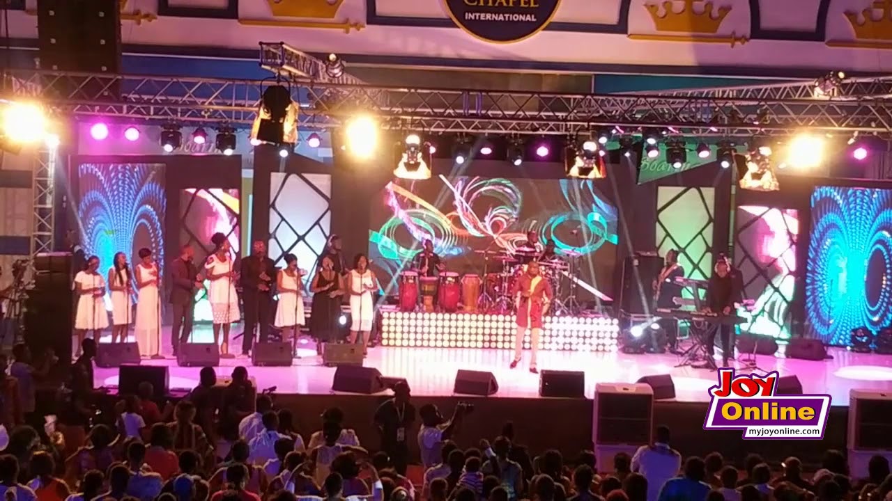 Denzel Prempeh's performance at 2017 Adom Praiz - YouTube