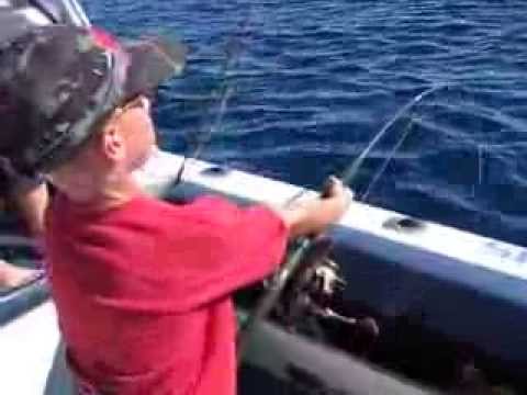 10 Year old Boy Lands Blue Fin Tuna with GT Fishing Charters...Coffin ...