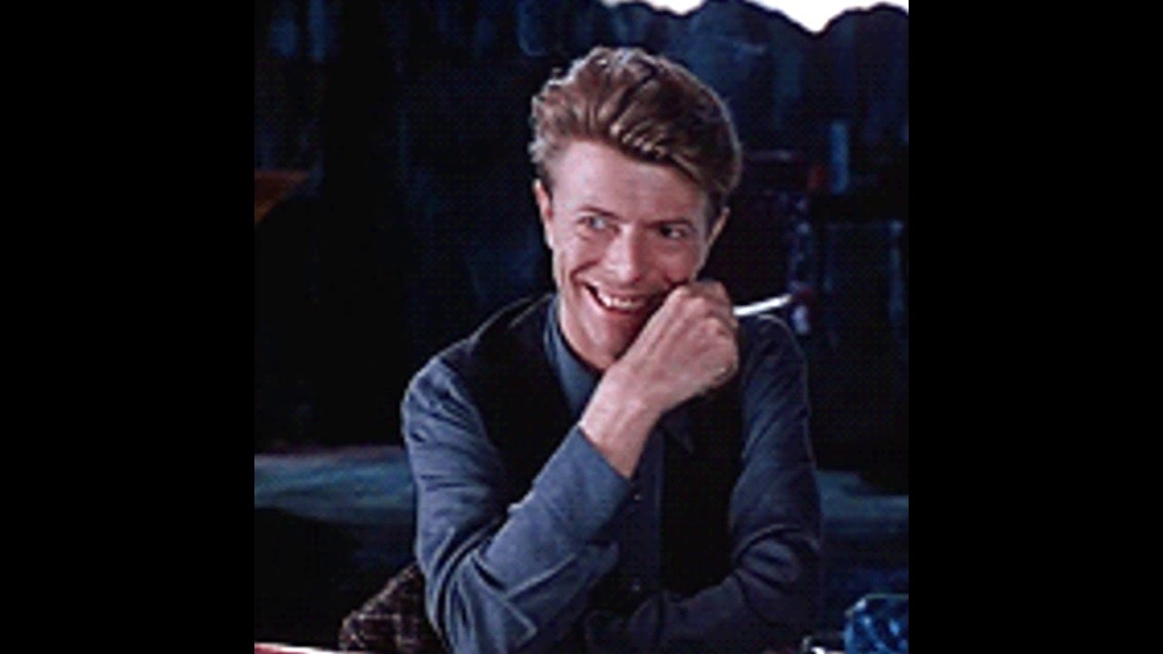David Bowie in labyrinth-magic dance - YouTube