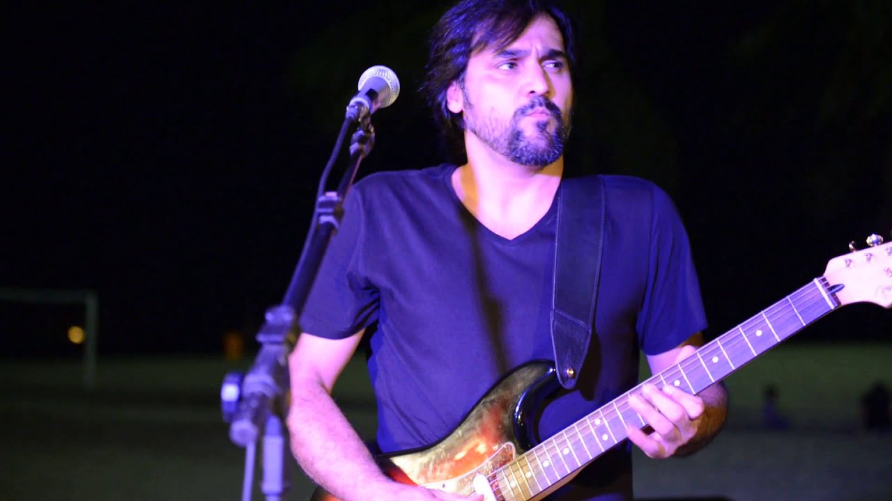 jaime ferrer toca e canta pink floyd confortably numb praia de ...