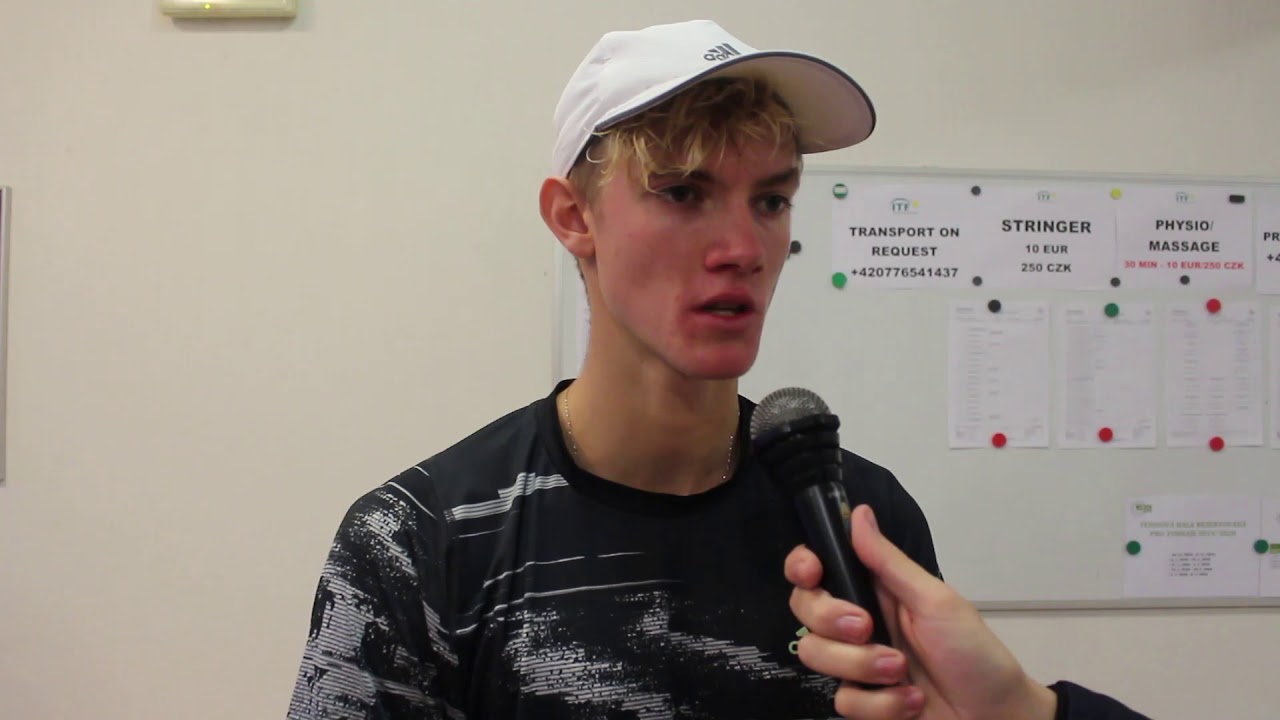 Andrew Paulson po vítězství v 1. kole Milovice Indoor Open 2019 - YouTube