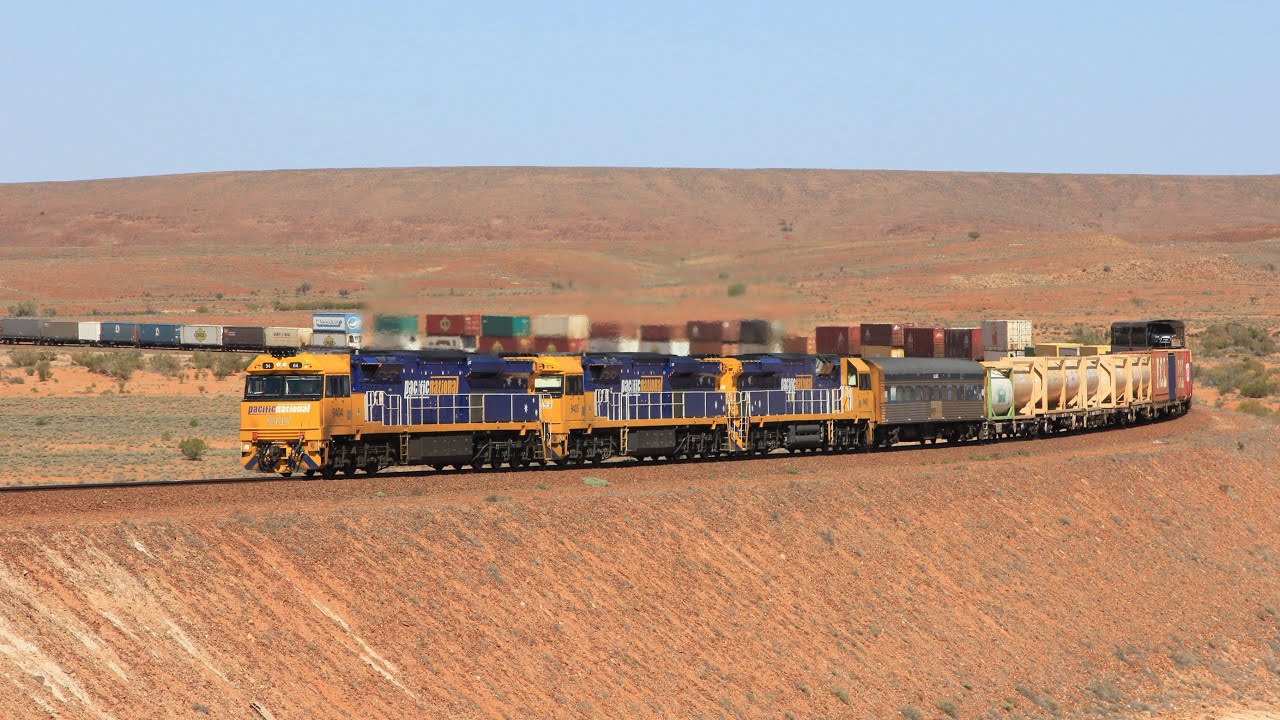 AUSTRALIA'S NEWEST LOCOMOTIVES TAKE ON THE OUTBACK - GE C44ACi ...