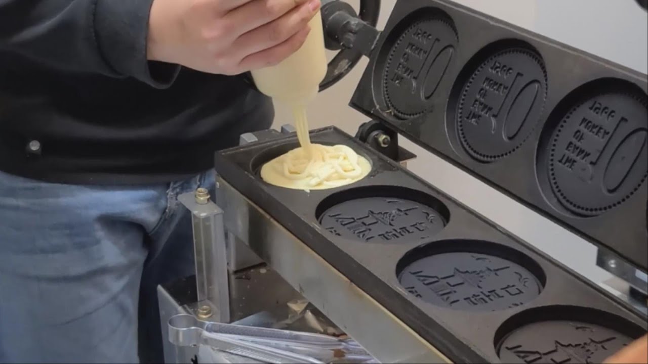 대구 동성로 길거리음식 치즈몽땅 황금십원빵 Cheese Gold Ten Won Bbang(Bread) l Korean ...