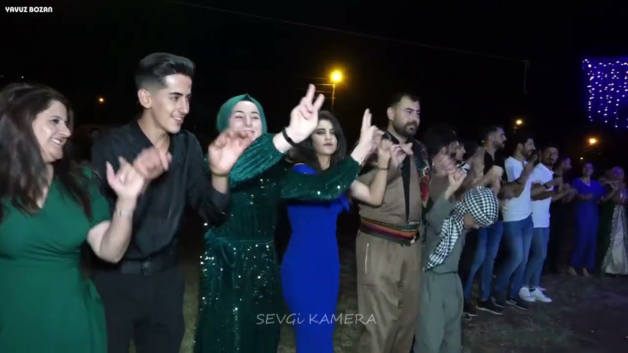 GÜZEL DÜĞÜN OLAY YARATTI‼️ Harika Halay Performansı - YouTube