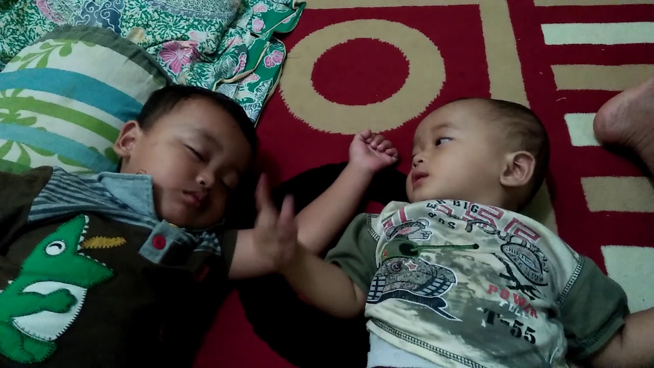 Kakak Beradik Adek Gue Reseh Banget Yaa Youtube