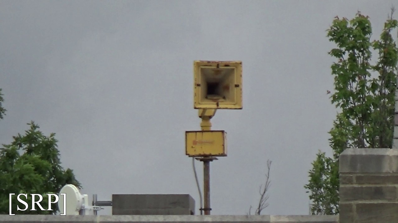Federal Signal Thunderbolt 1000T Siren Test, Ashland, OH 6/7/17 (ft ...