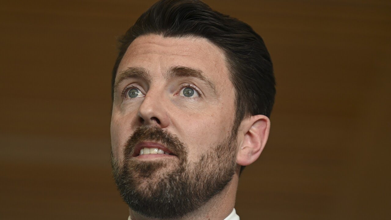 Flagged changes to EPA making a ‘mockery’ of Labor’s agenda - YouTube