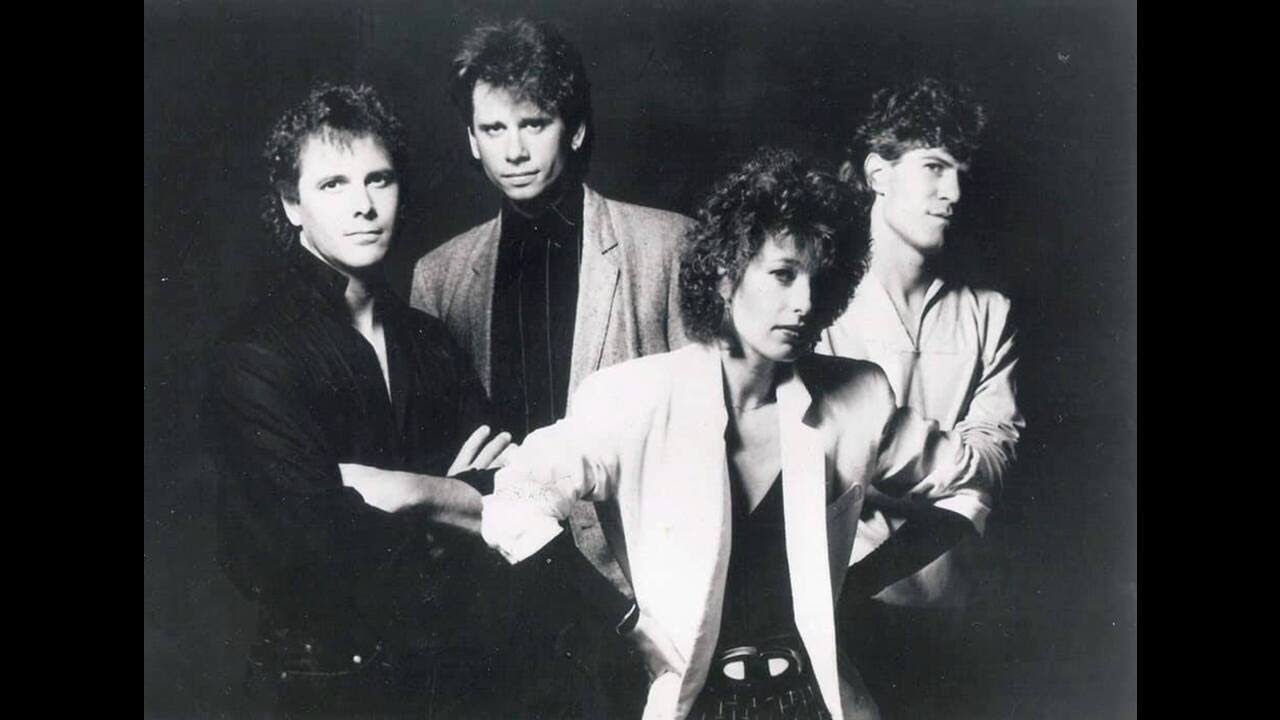 Quarterflash Live Williams Avenue 10-18-1983 - YouTube