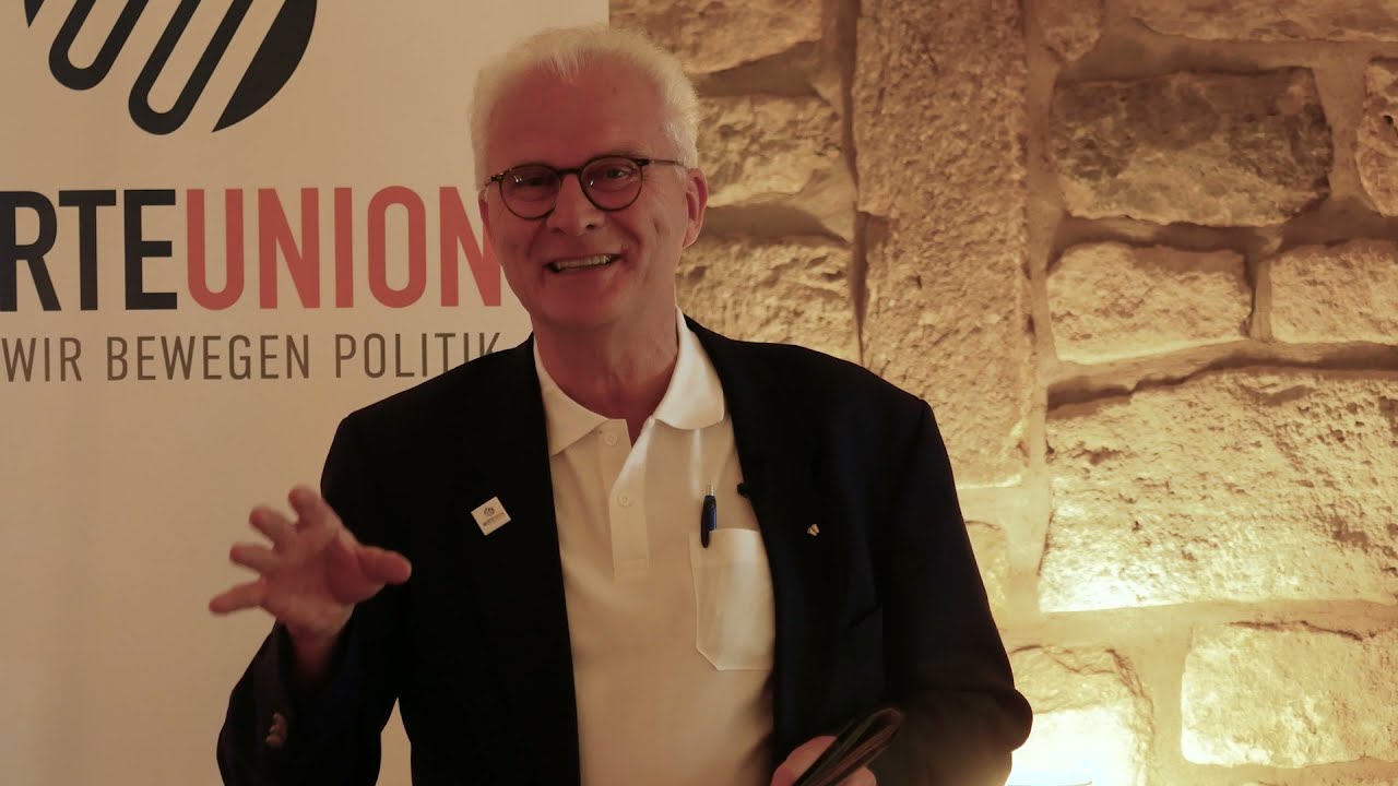 Prof. Dr. Dr. Hans Pistner auf der Mitgliederversammlung der WerteUnion ...