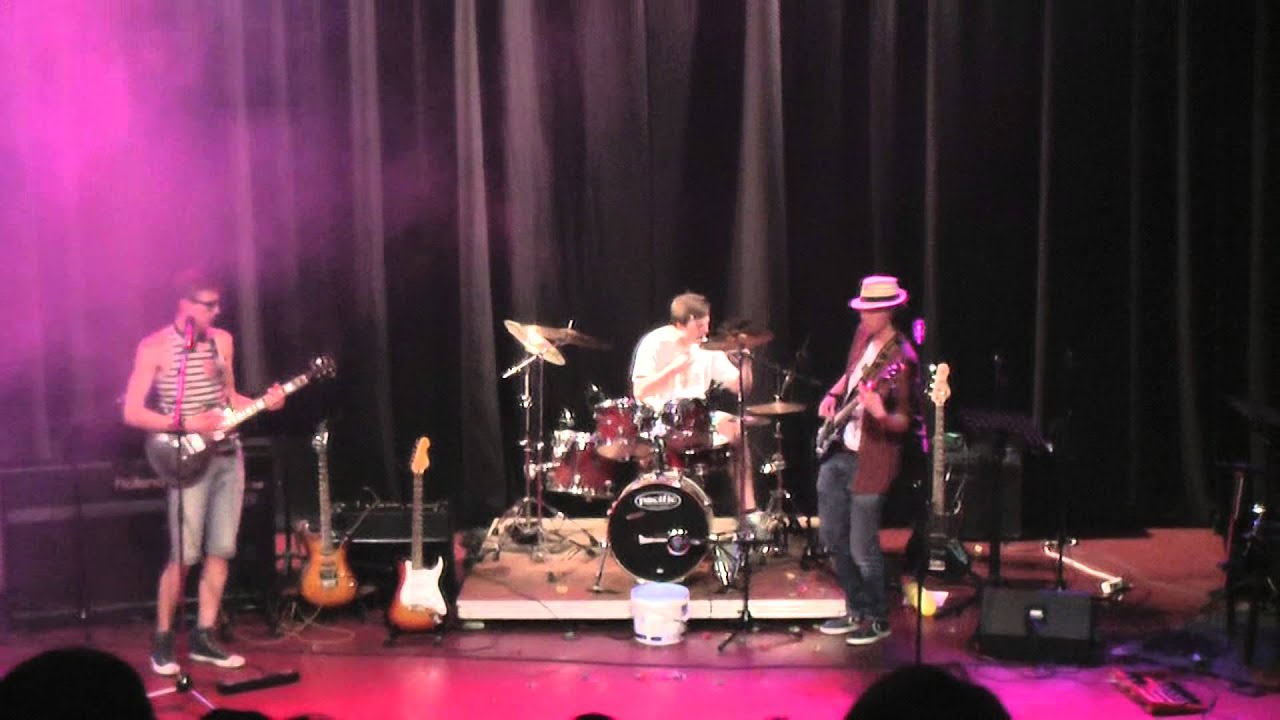 Punk-Funk - Party Hardy - YouTube