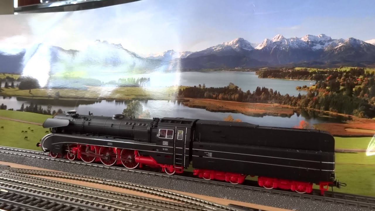 Erste Testfahrt mit Roco BR10 001 in Wechselstrom Ausführung 68191 ...