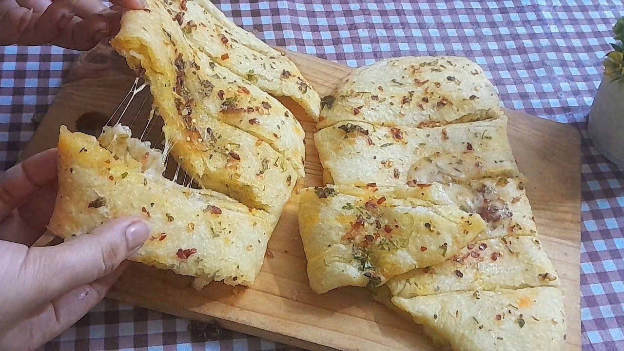 Garlic bread recipe by mano's cooking time easyrecip #viralvideo #food ...
