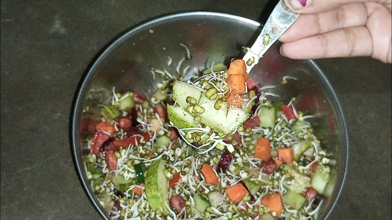 Simple Sprouts Moong Salad Recipe At Home ||Weight lose salad recipe || - YouTube
