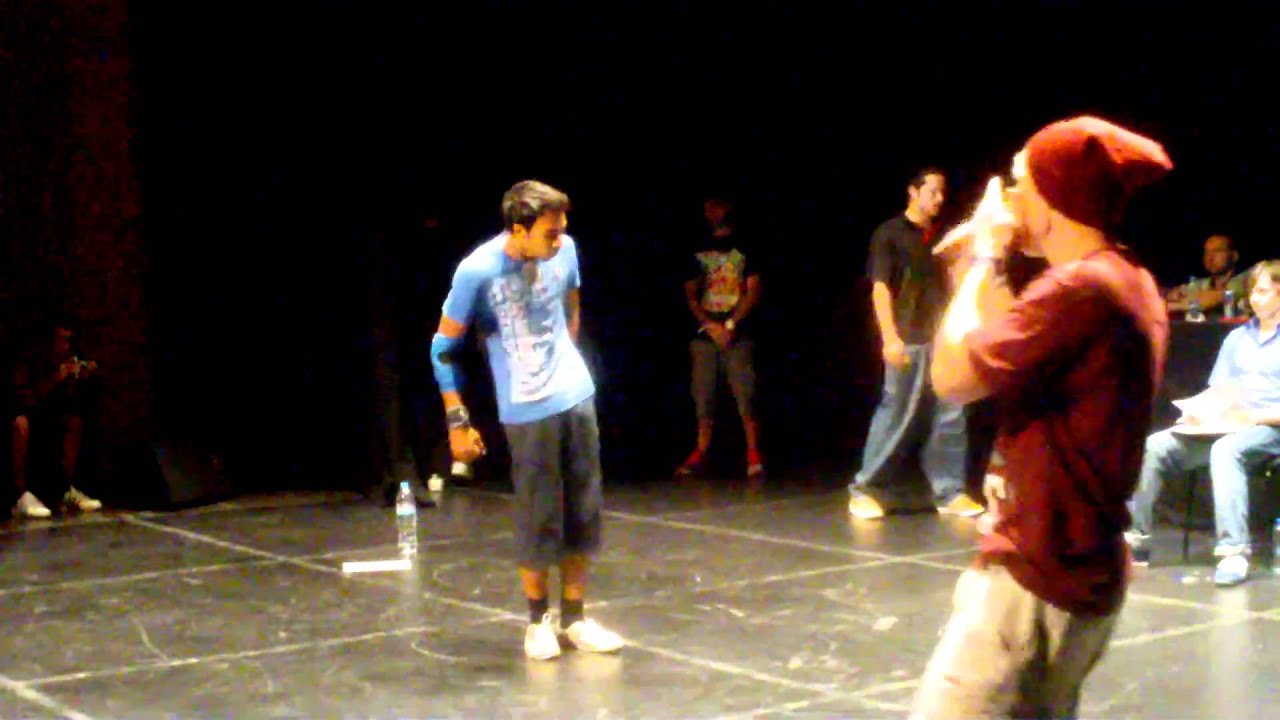 King Shifter .VS. Street Kid - Battle Of The Best Athens 2010 - YouTube