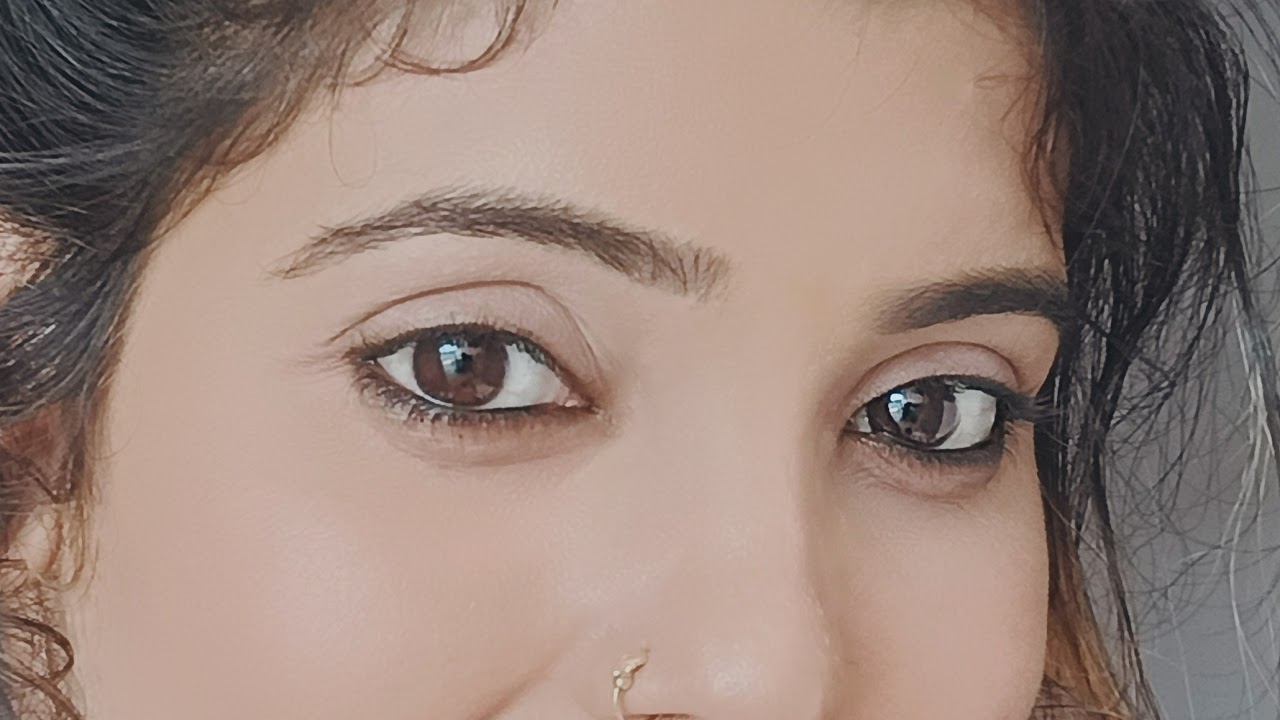 Poonam chandra official Live Stream - YouTube