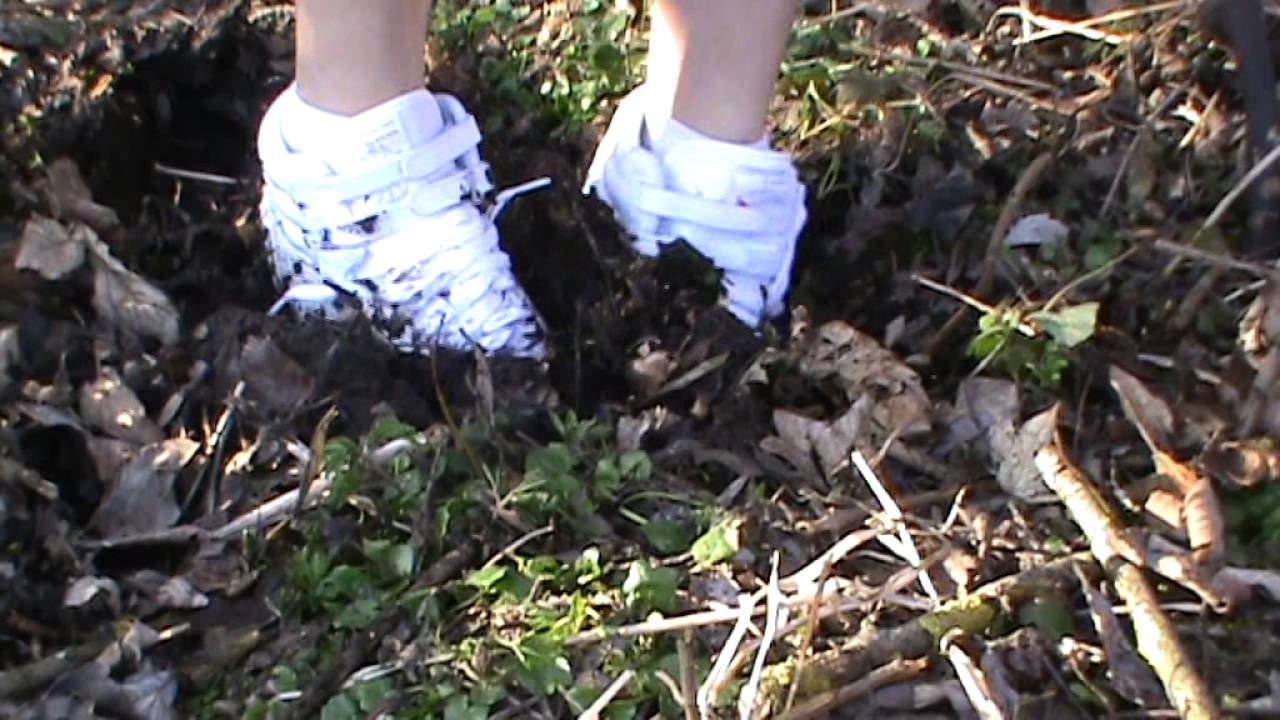 Reebok lifestyle muddy - YouTube